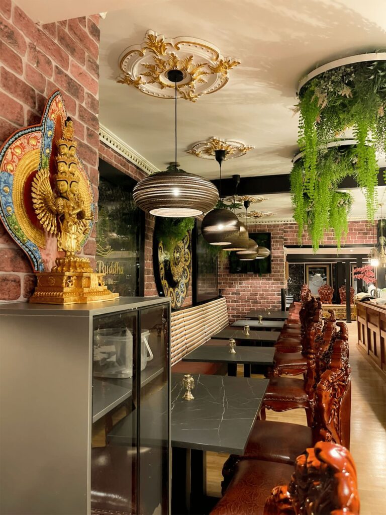 About Us - De Buddha